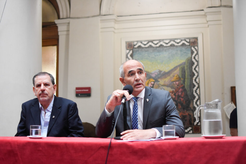 Joaquín Iñiguez, Egresado Distinguido de la UNLP 2022 – Liceo Víctor ...